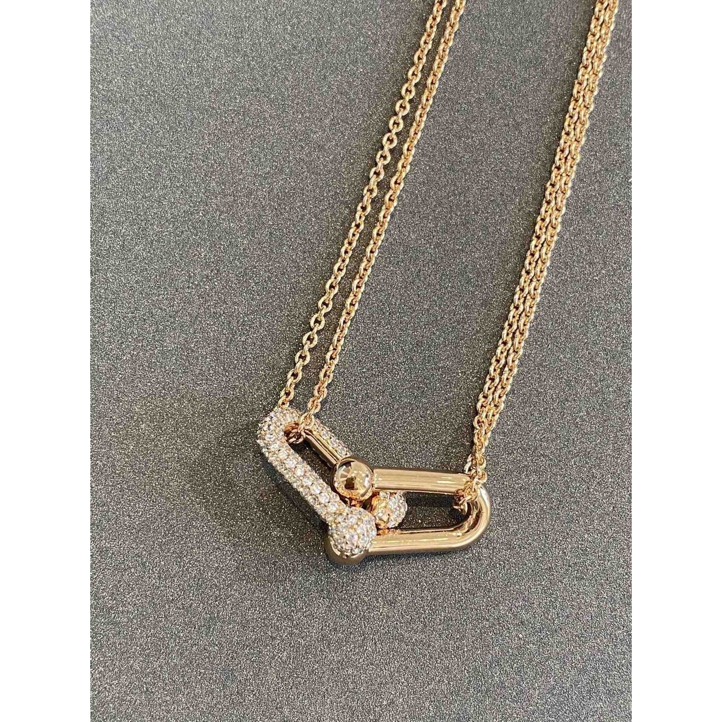 V Gold Plated Chain Element Hand-inlaid Half Diamond Necklace